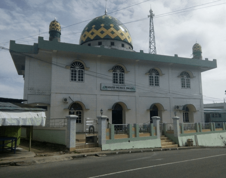 Masjid Jamek Nurul Iman Parit Bakar - masjiddekat.my