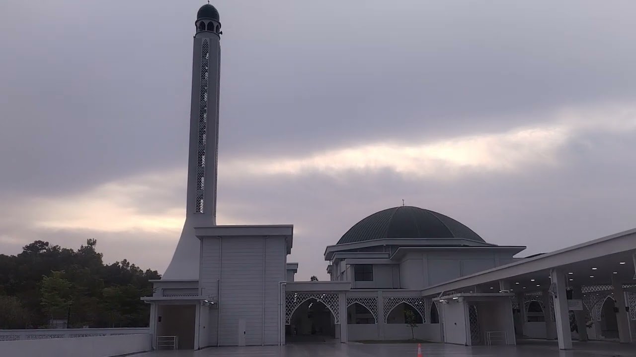 Masjid Raja Bendahara Tengku Badar Shah Masjid Denai Alam